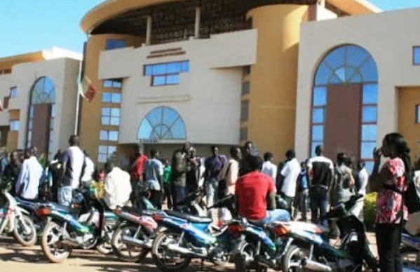 Mali : l'enseignement supérieur en grève à partir du 30 janvier - Le ...